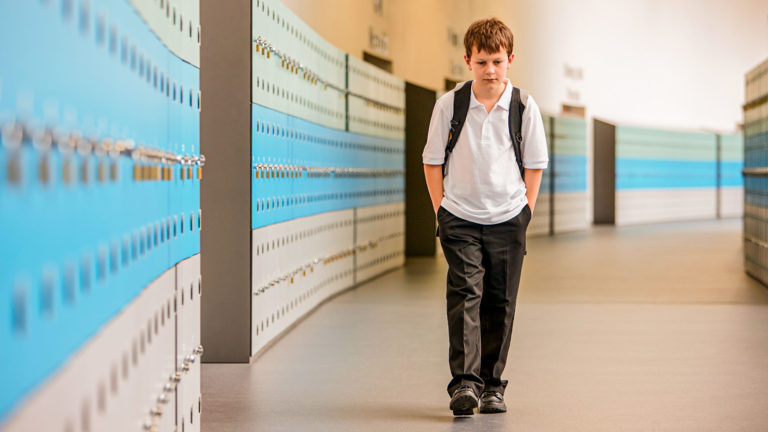 5 signs you should move schools | Cluey Learning