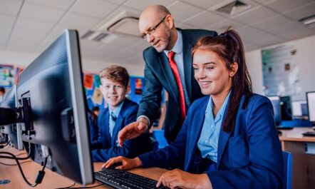 Subject Selection - Guide For Students Entering Year 11 and 12